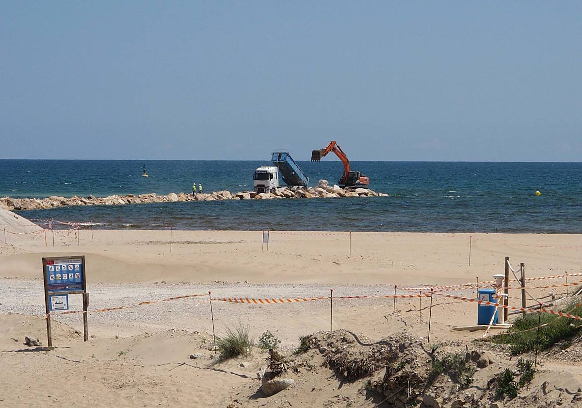 «Con el primer espigón ya no entrará agua en las casas cuando haya temporal» | Las Provincias